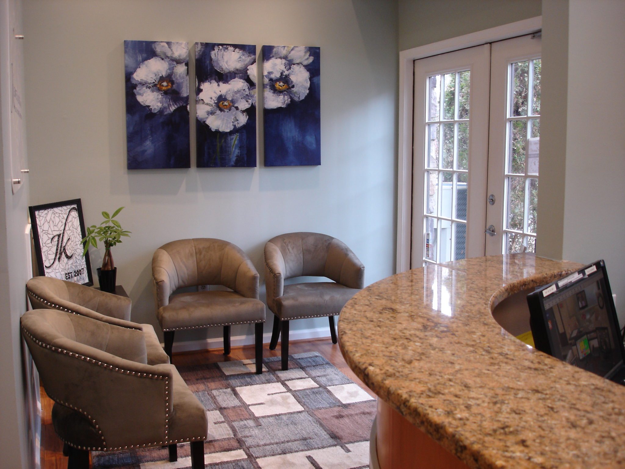 Dentist Richboro PA | Dr. Jennifer Kalochie